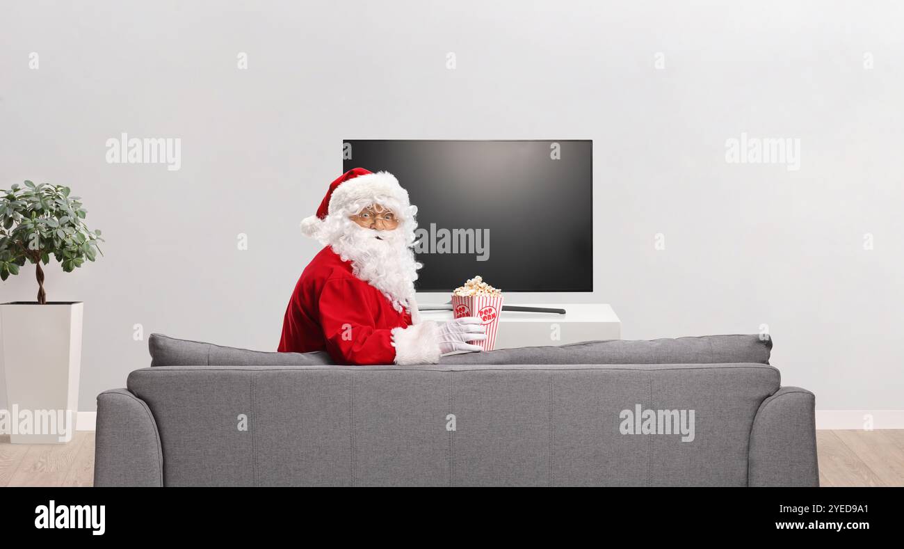 Man sitting in front of his tv set hi-res stock photography and images ...