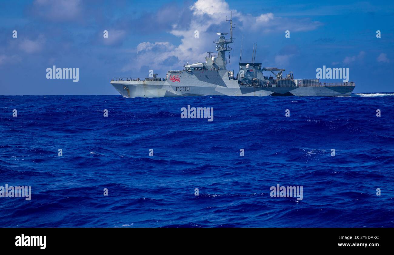 HMS Tamar at sea in the Pacific Stock Photo - Alamy