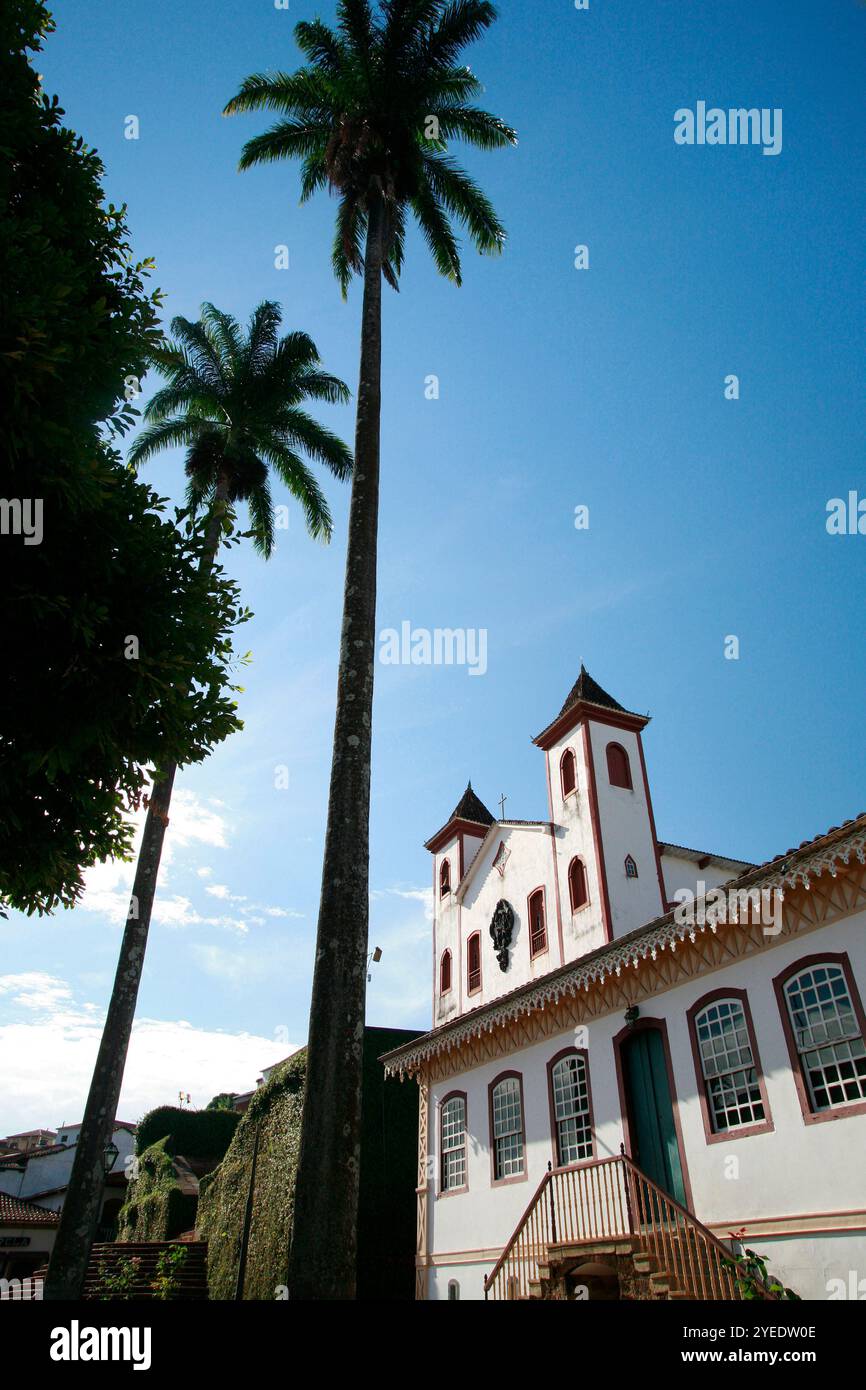 Interior beautiful colonial house hi-res stock photography and images ...