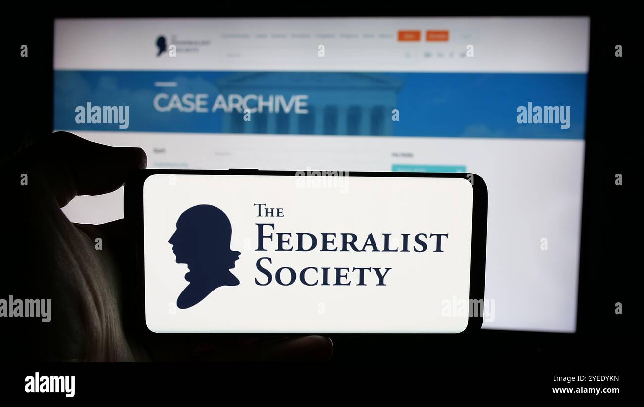 Federalist Society Logo