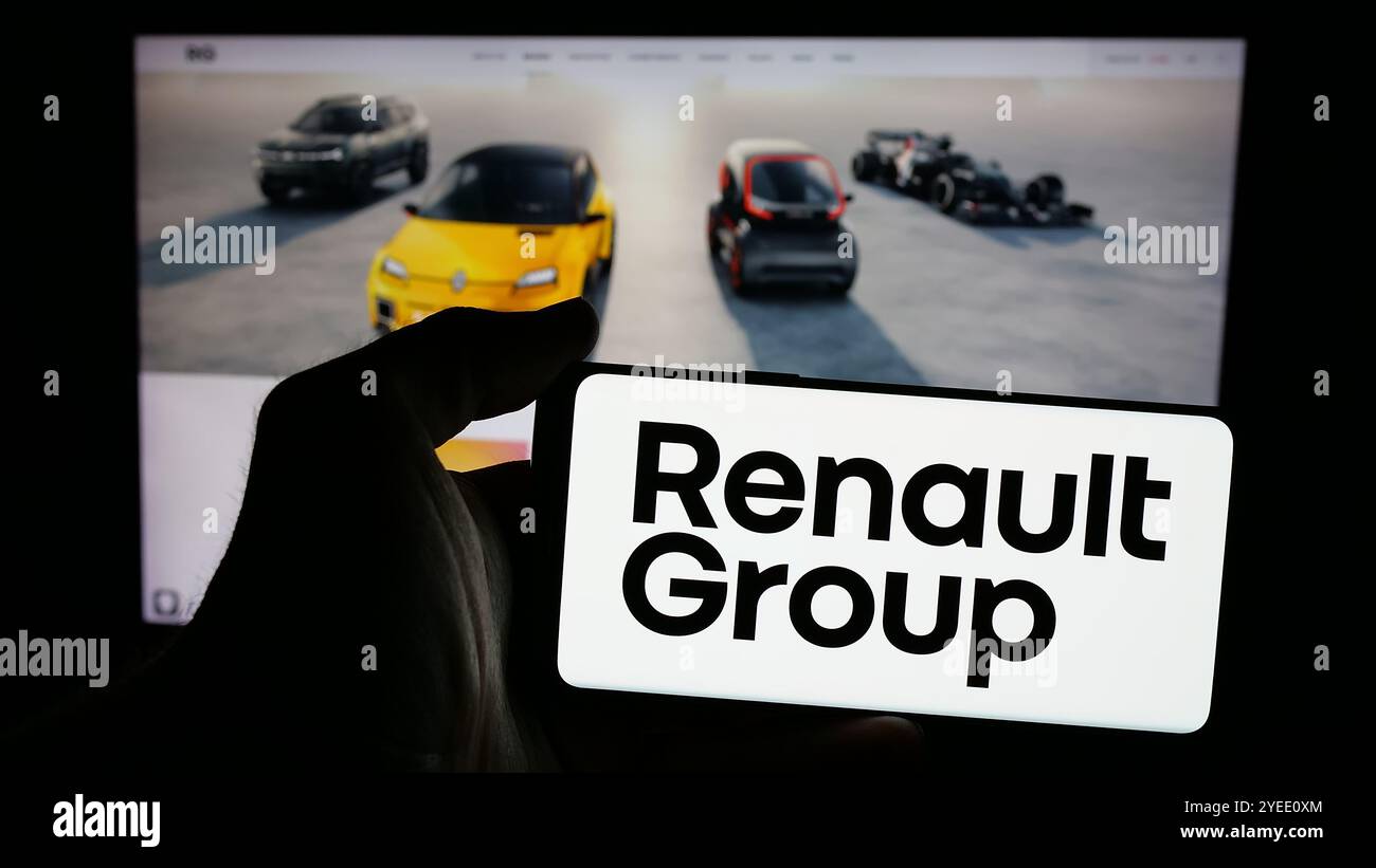 Groupe renault logo hi-res stock photography and images - Alamy