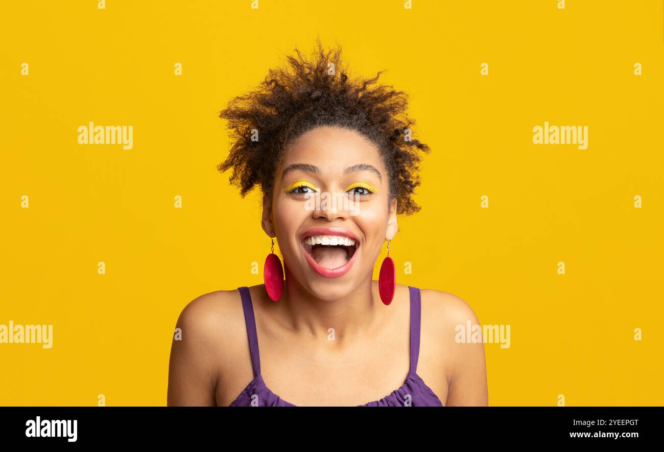 Funny screaming curly woman hi-res stock photography and images - Alamy