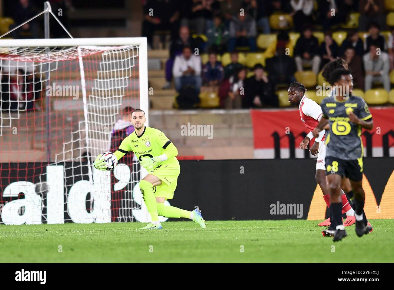 30 Lucas CHEVALIER (losc) during the Ligue 1 McDonald's match between ...