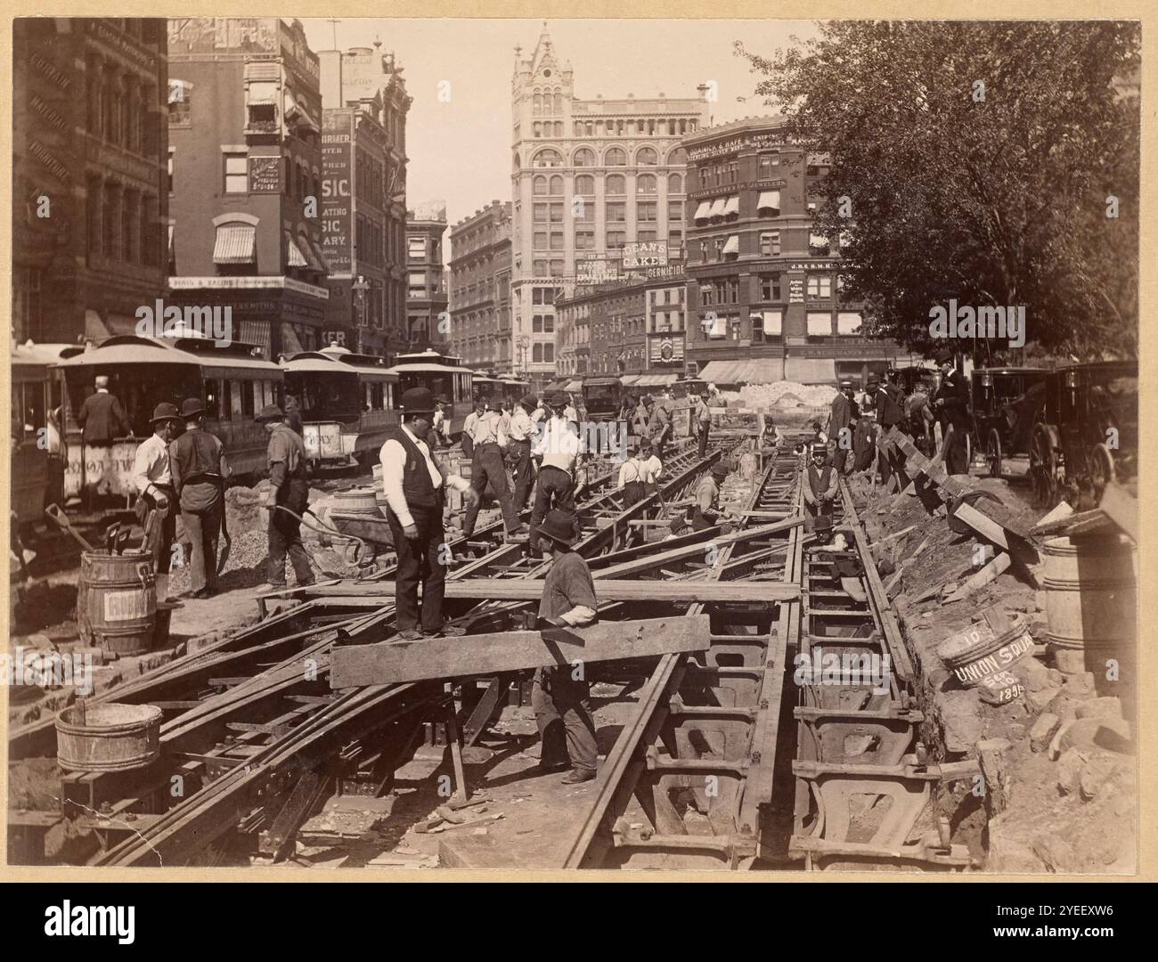 Road construction workers old photo hi-res stock photography and images ...
