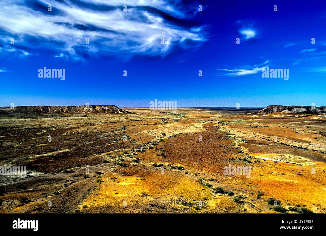The Breakaways, Great Artesian Basin, South Australia Stock Photo - Alamy