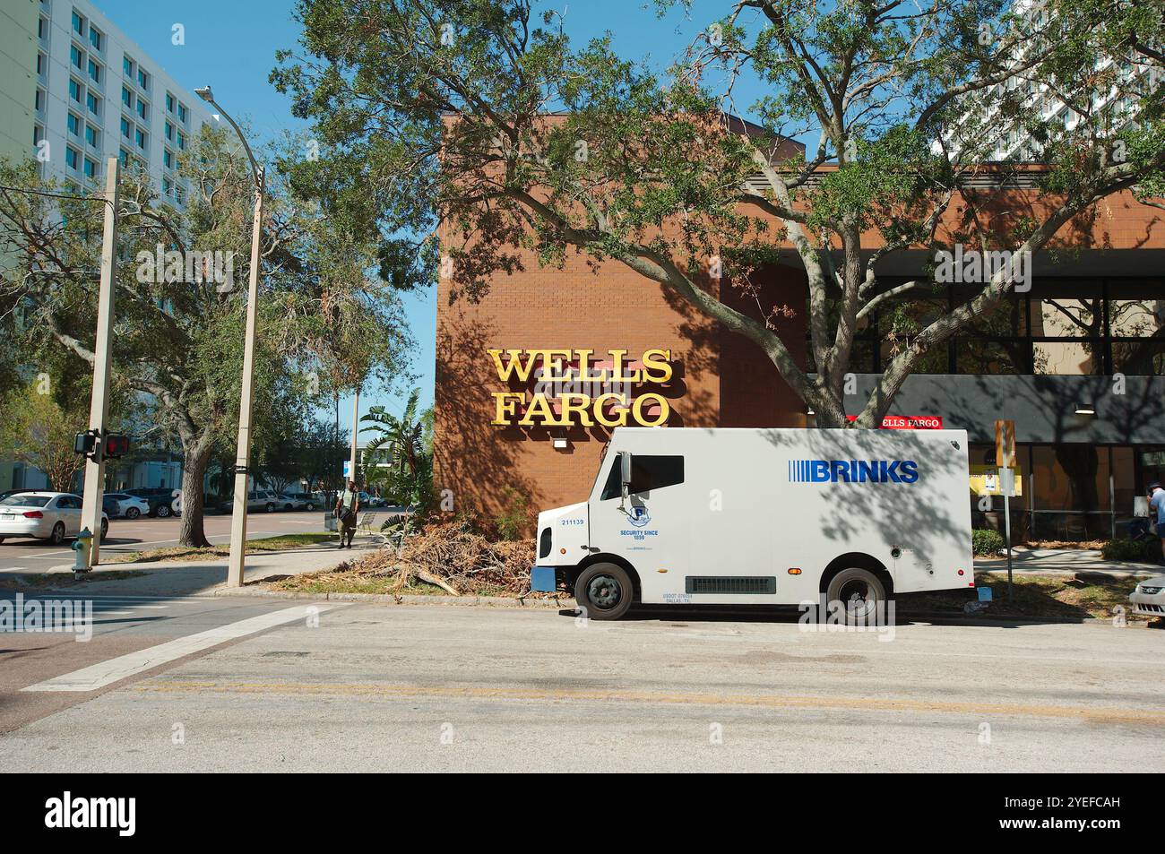 Brinks hi-res stock photography and images - Alamy