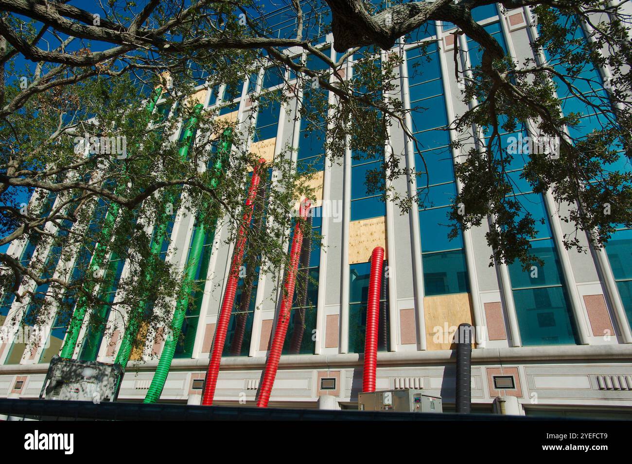 Ac duct tubes hi-res stock photography and images - Alamy