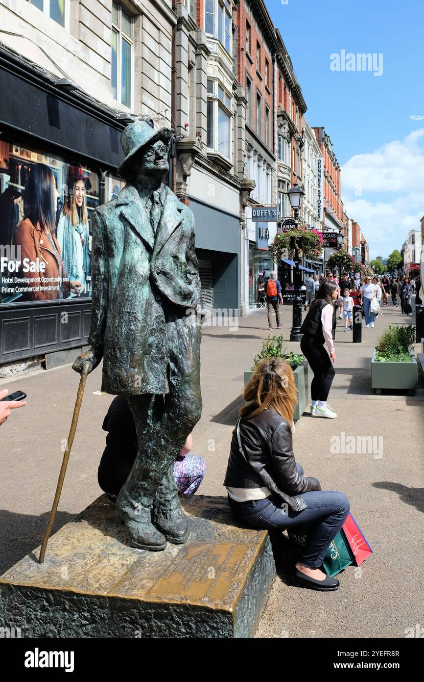 The statue was sculpted by marjorie fitzgibbon hi-res stock photography ...