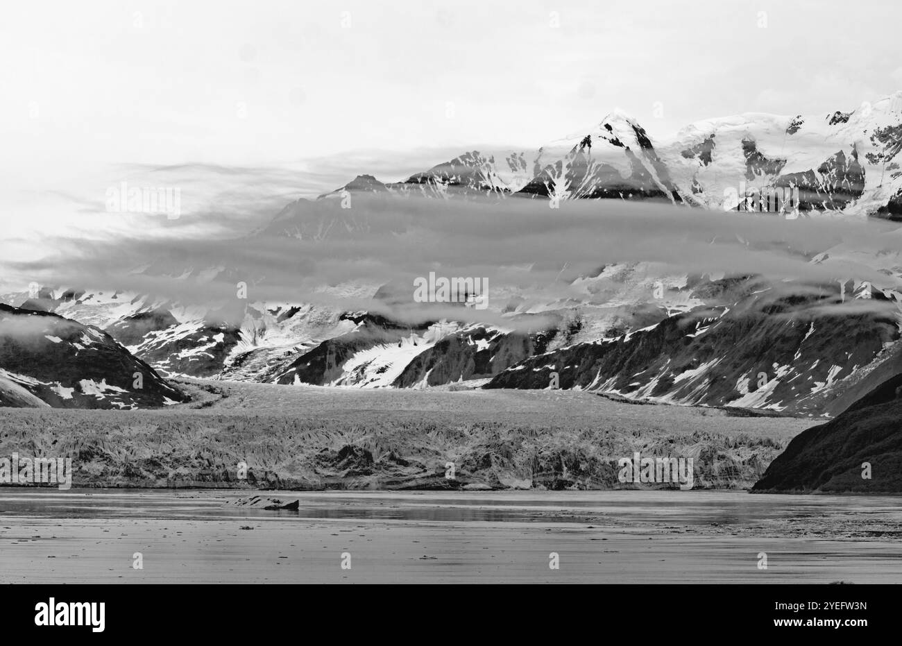 Snow passage Black and White Stock Photos & Images - Alamy