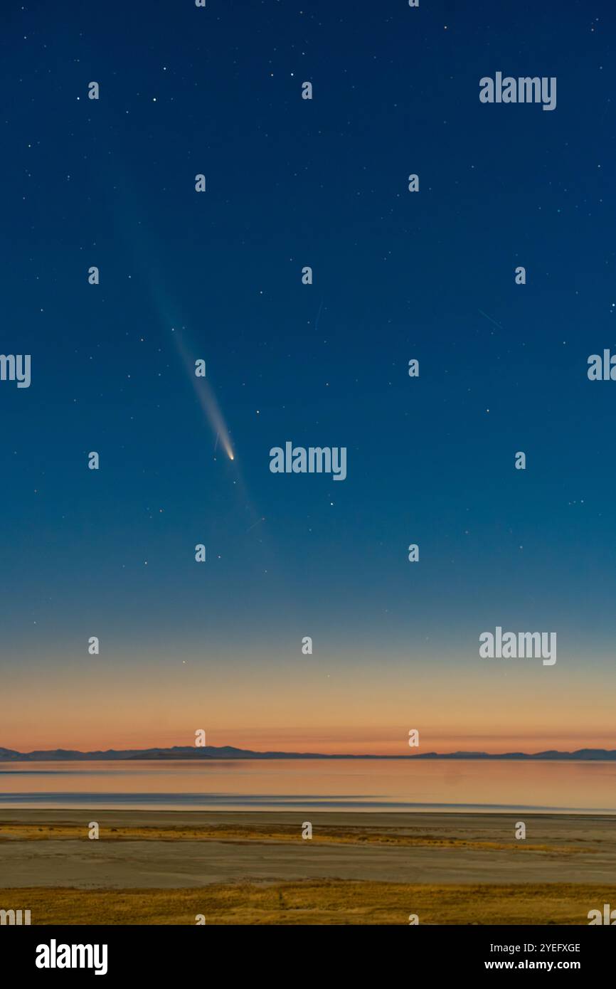 Comet chasing hi-res stock photography and images - Alamy