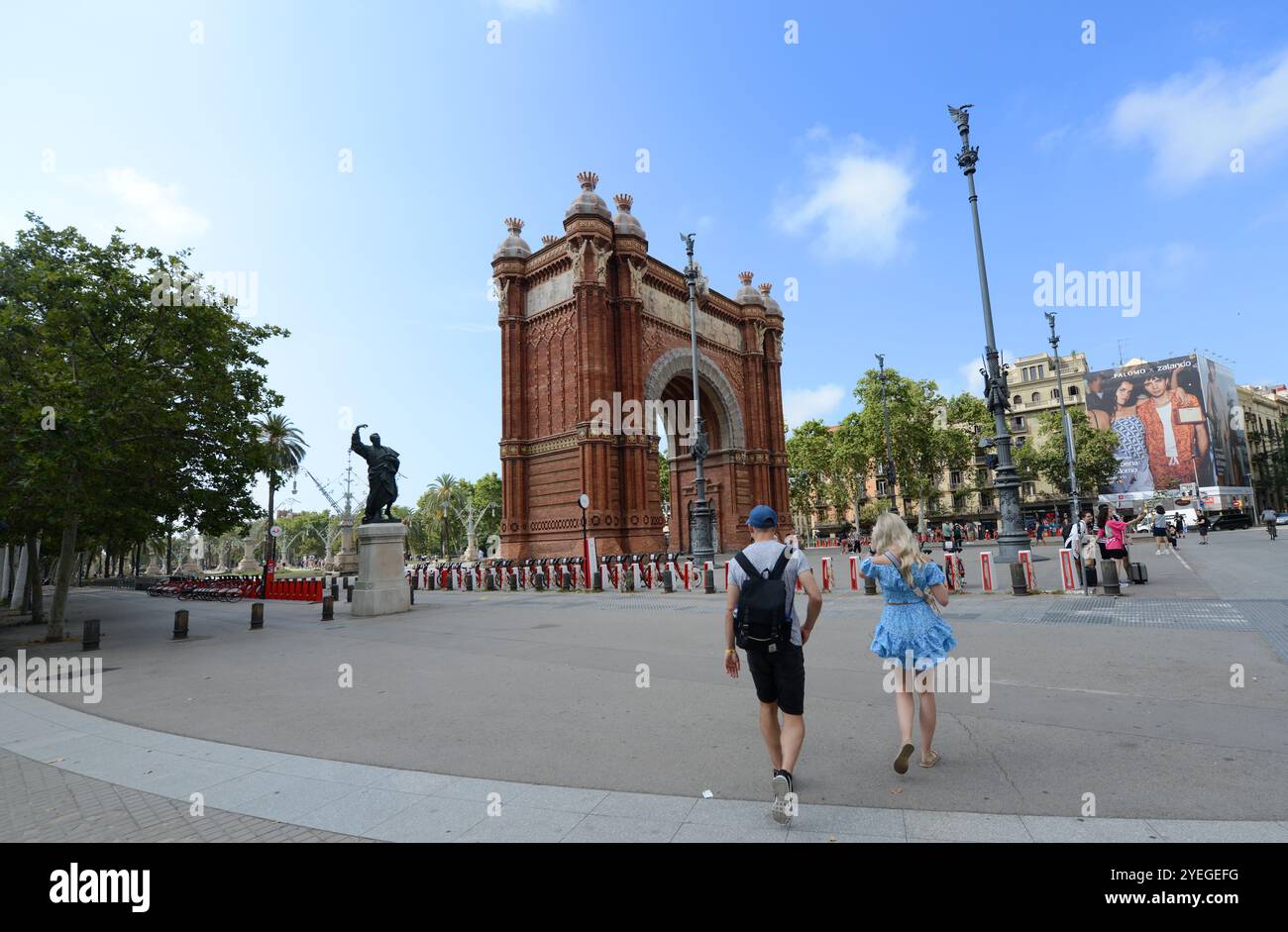 Arc de triomf passeig hi-res stock photography and images - Alamy