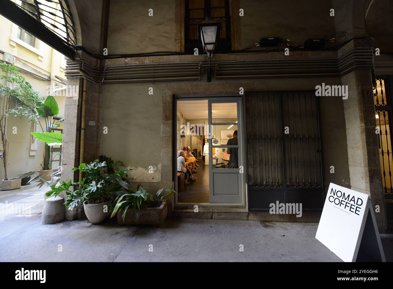 Bar coffee spain hi-res stock photography and images - Alamy