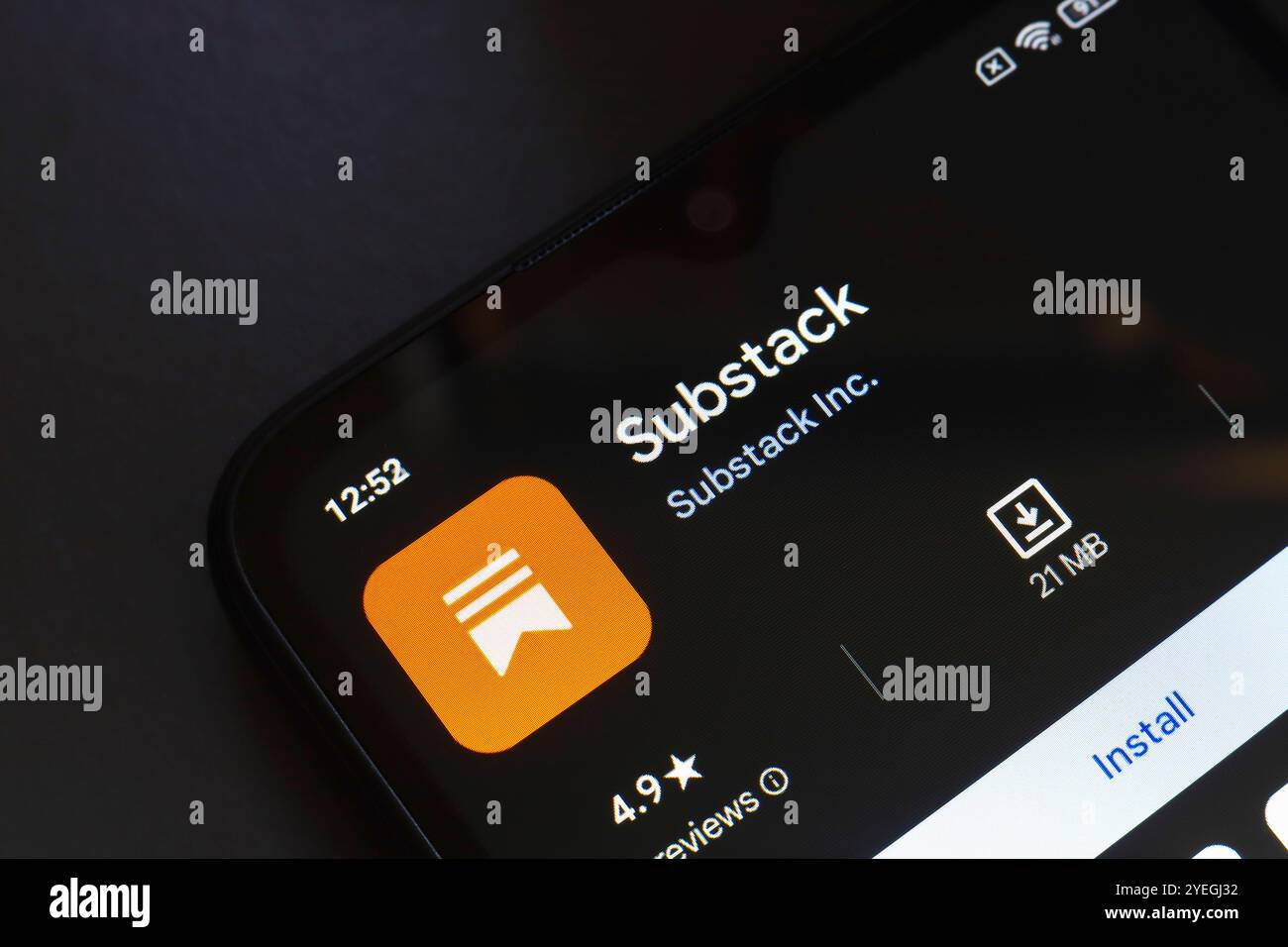 Substack app logo hi-res stock photography and images - Alamy