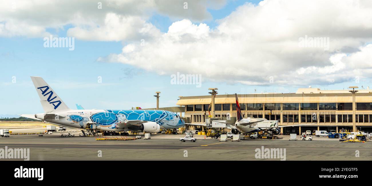 Haneda airport ana boeing hi-res stock photography and images - Alamy