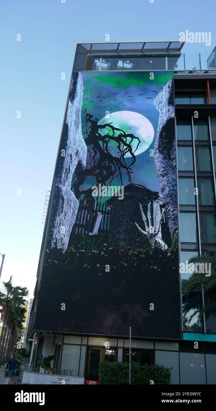 Los Angeles, California, USA 29th October 2024 Halloween Skeleton ...