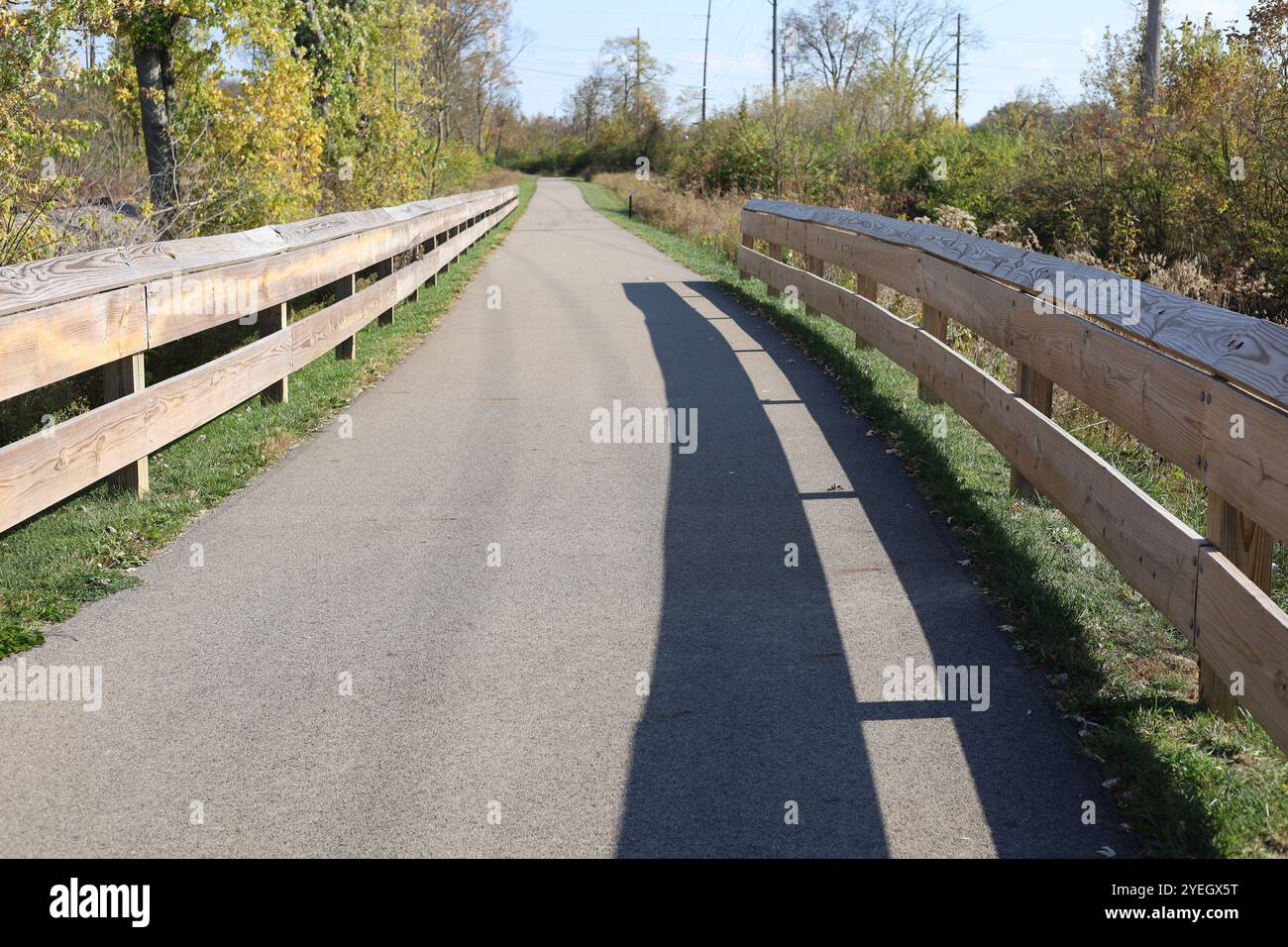 Pedestrian path through park hi-res stock photography and images - Alamy