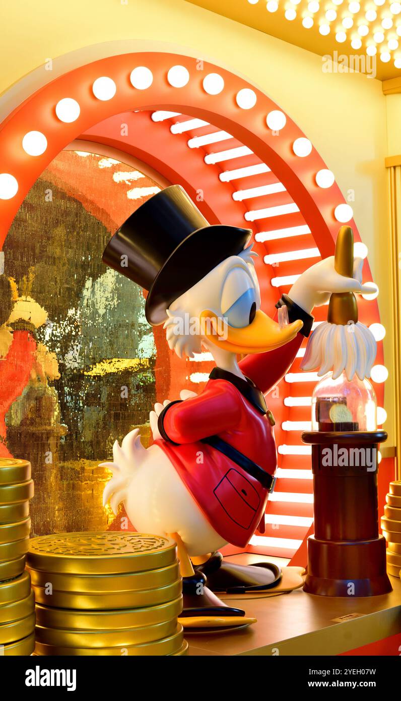 Disney collection hi-res stock photography and images - Alamy