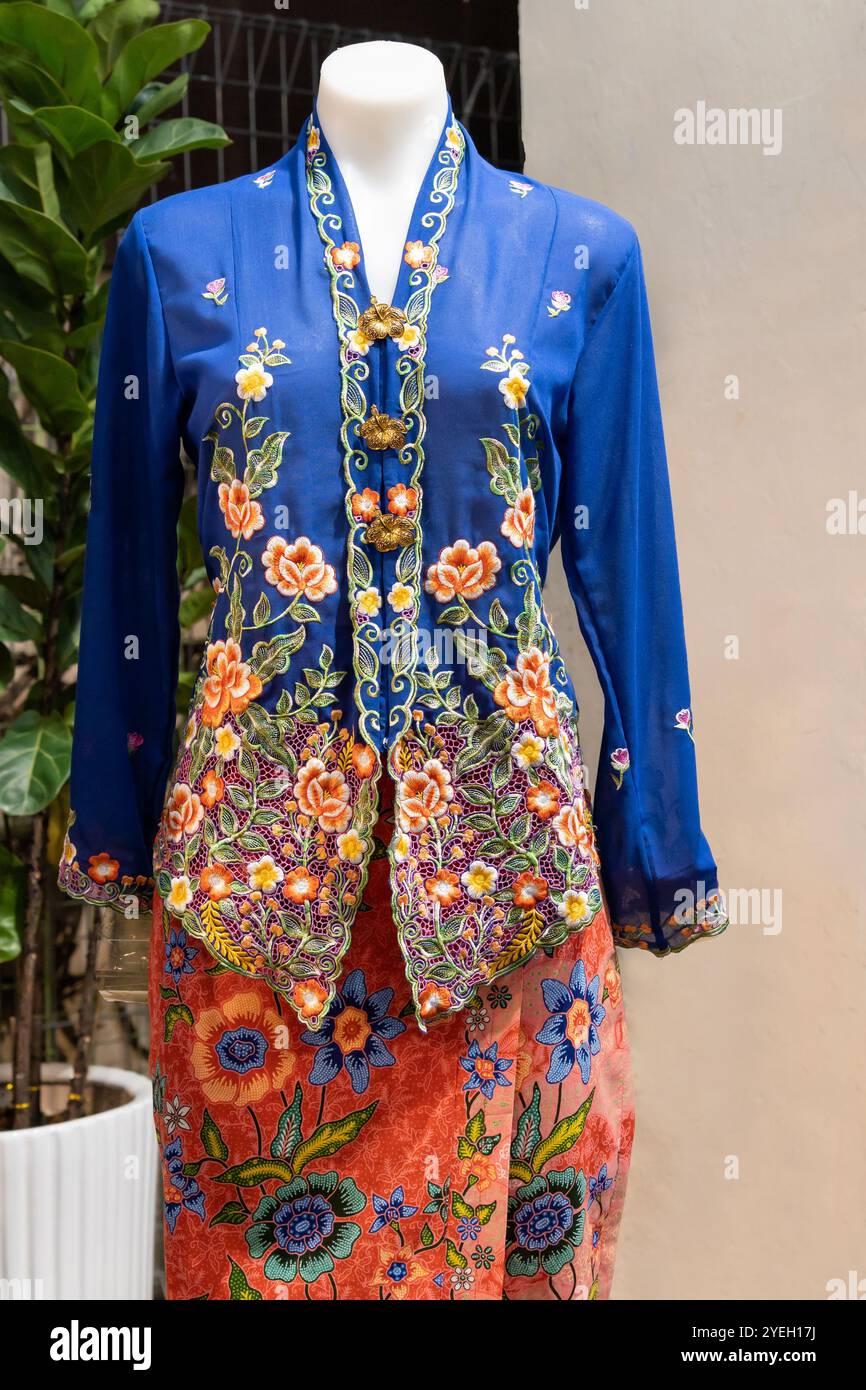 Nyonya culture hi-res stock photography and images - Alamy