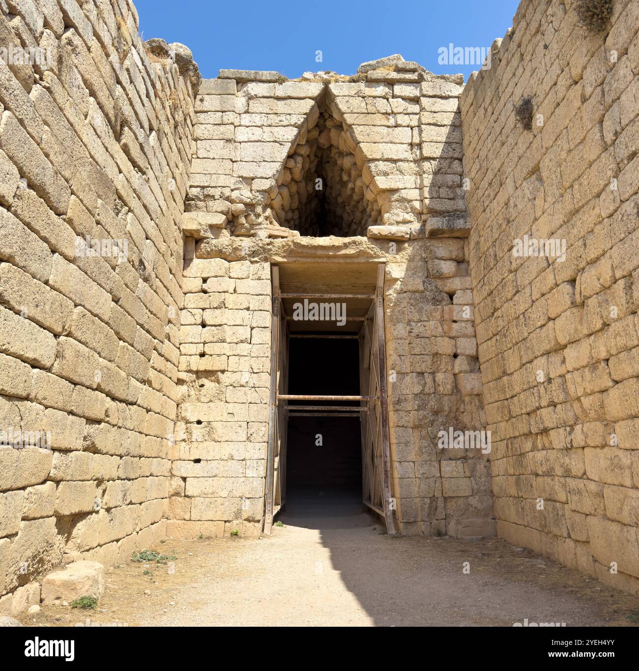 Tomb of Clytemnestra at the Mycenae archaeological site, blue sky ...