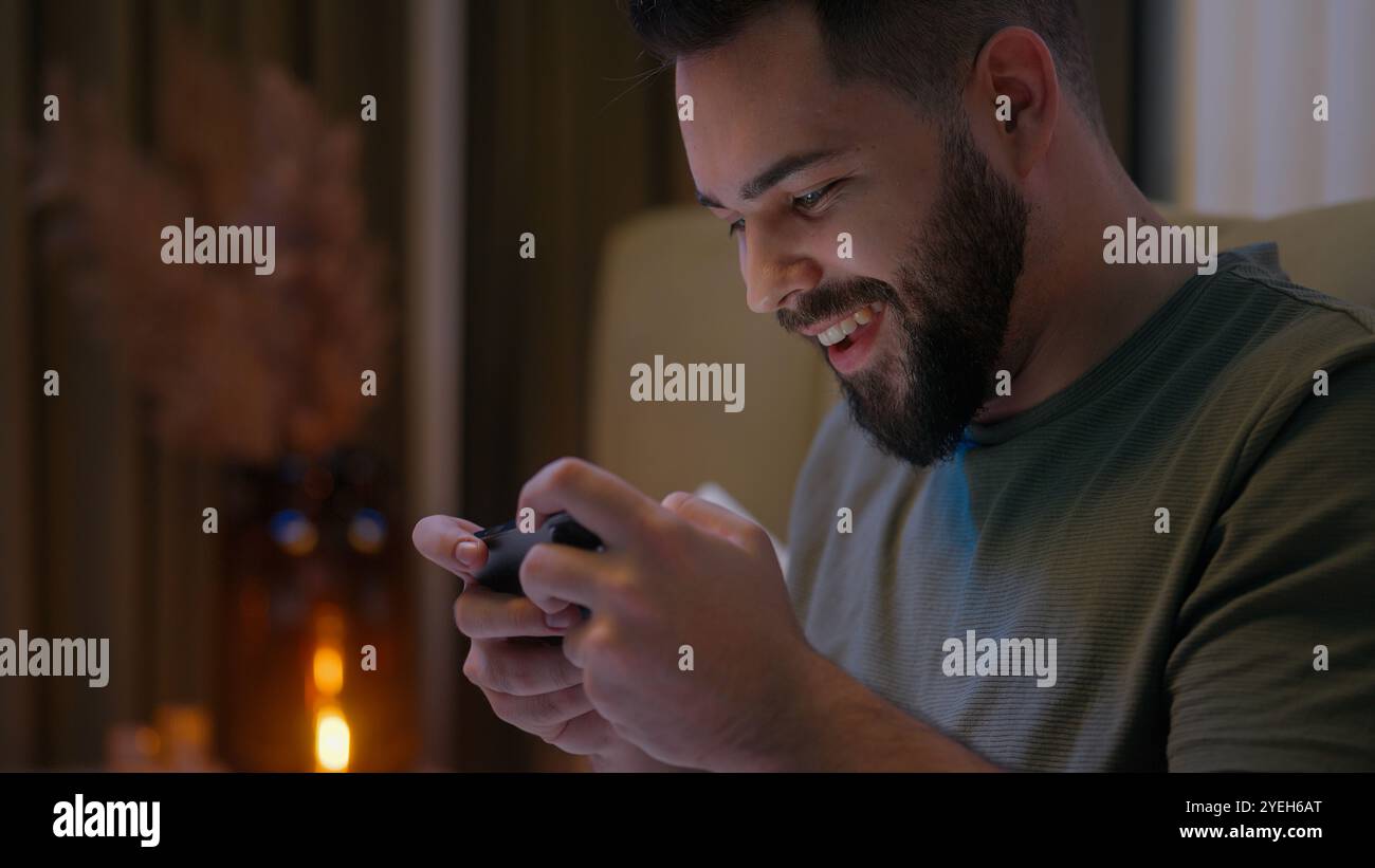 Game tense hi-res stock photography and images - Alamy