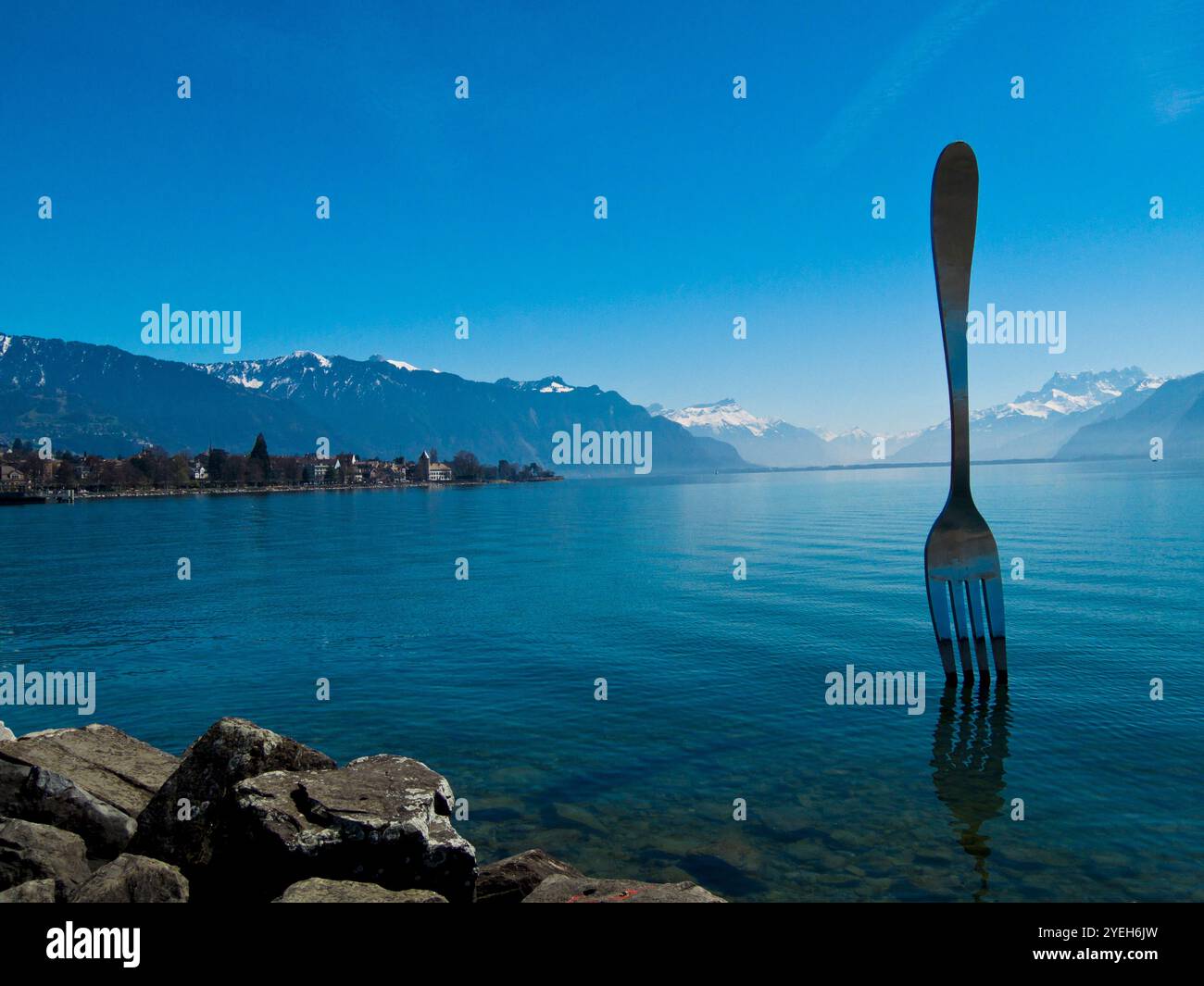 Geneva switzerland museum art modern hi-res stock photography and ...