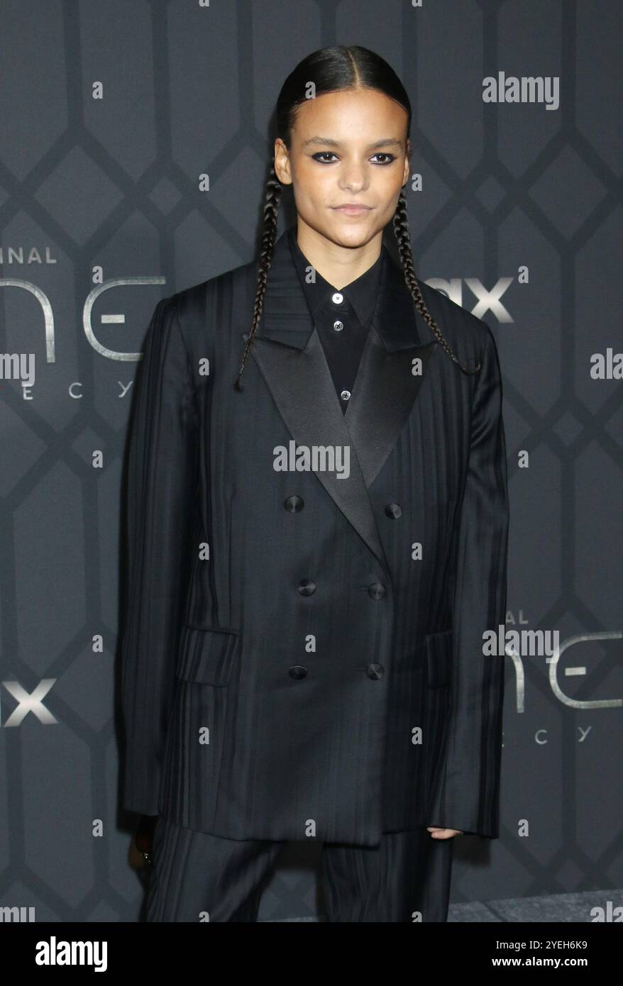 Chloe lea hi-res stock photography and images - Alamy