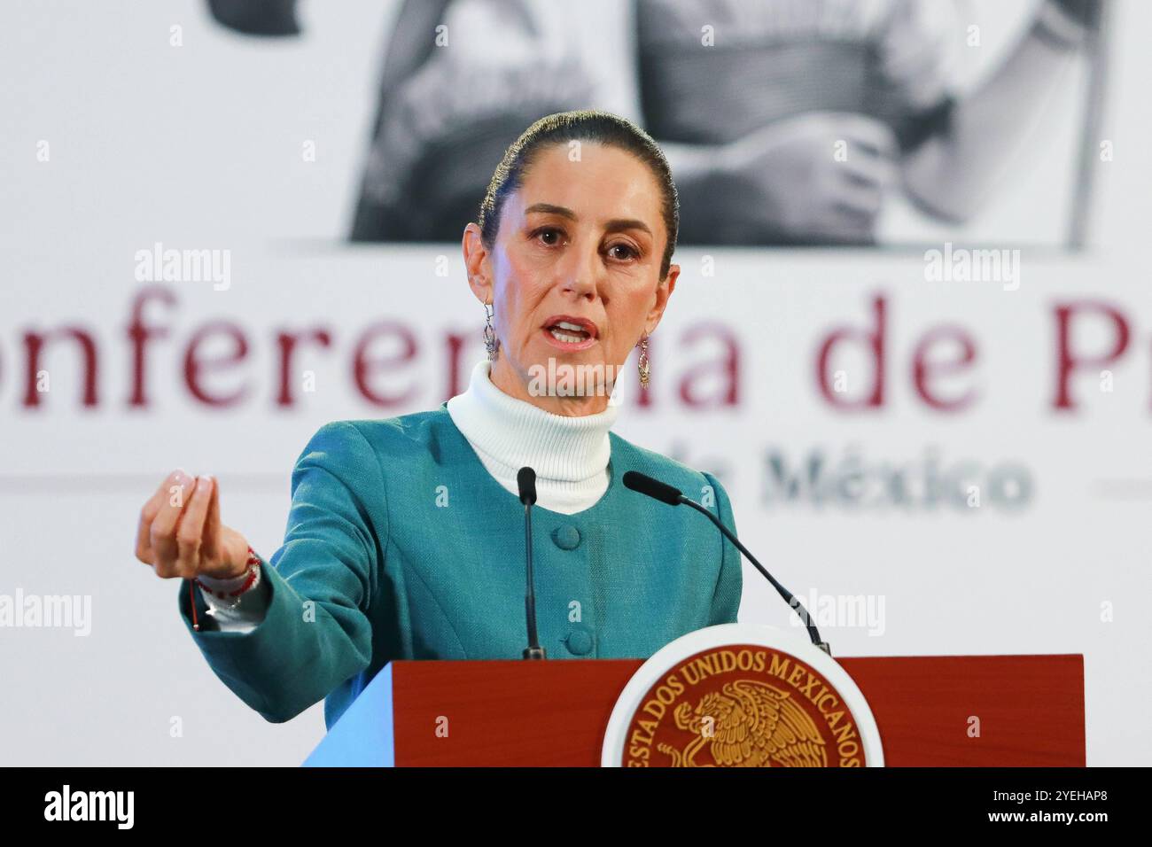 Mexicos President Claudia Sheinbaum Briefing Conference Mexicos ...