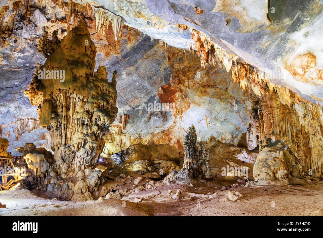Beautiful stalagmites at underground chamber of Paradise Cave Stock ...