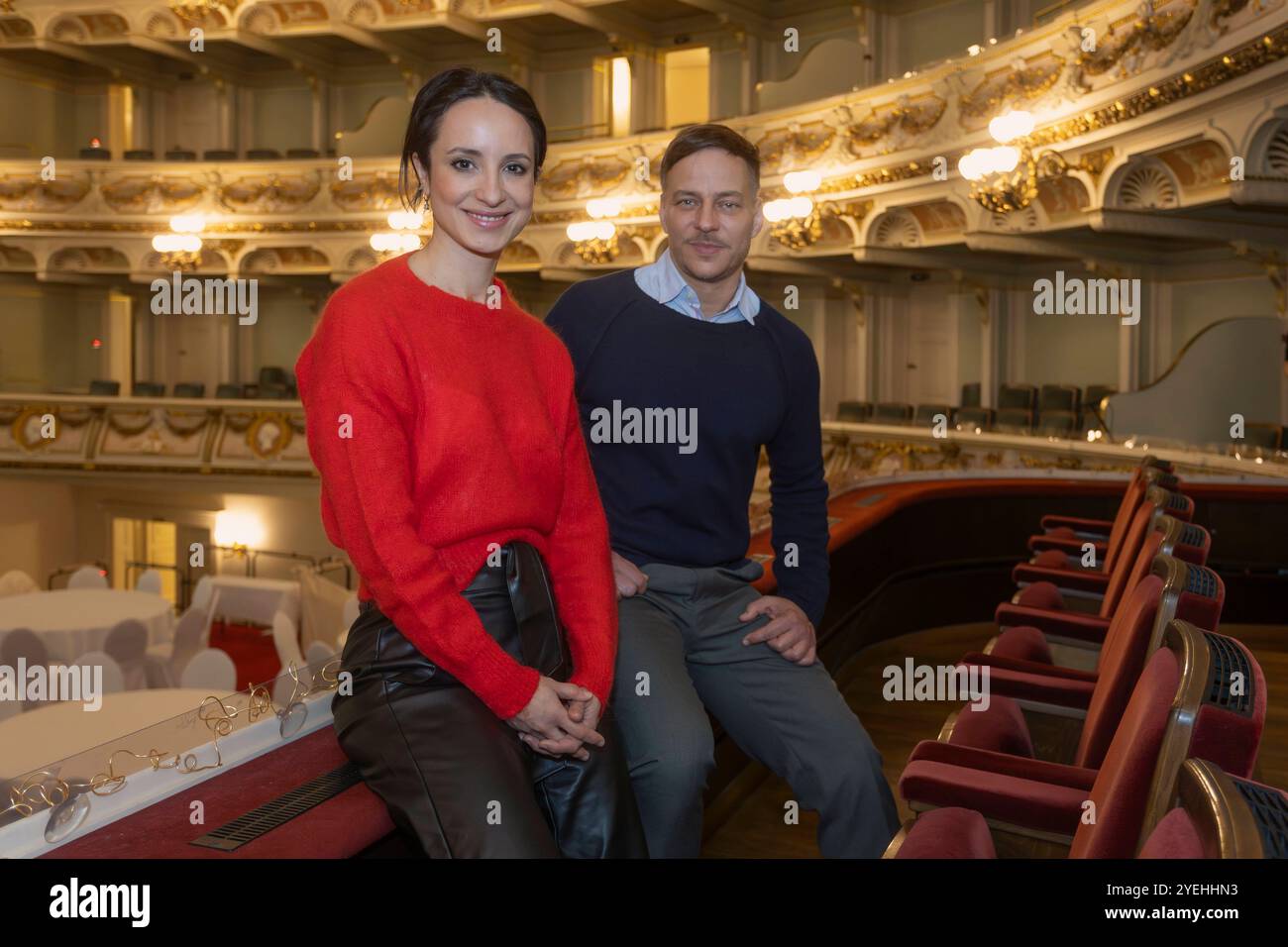 Die Dresdner Schauspieler Stephanie Stumph und Tom Wlaschiha moderieren ...