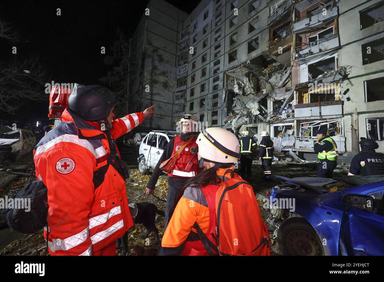 Paramedics killed hi-res stock photography and images - Alamy