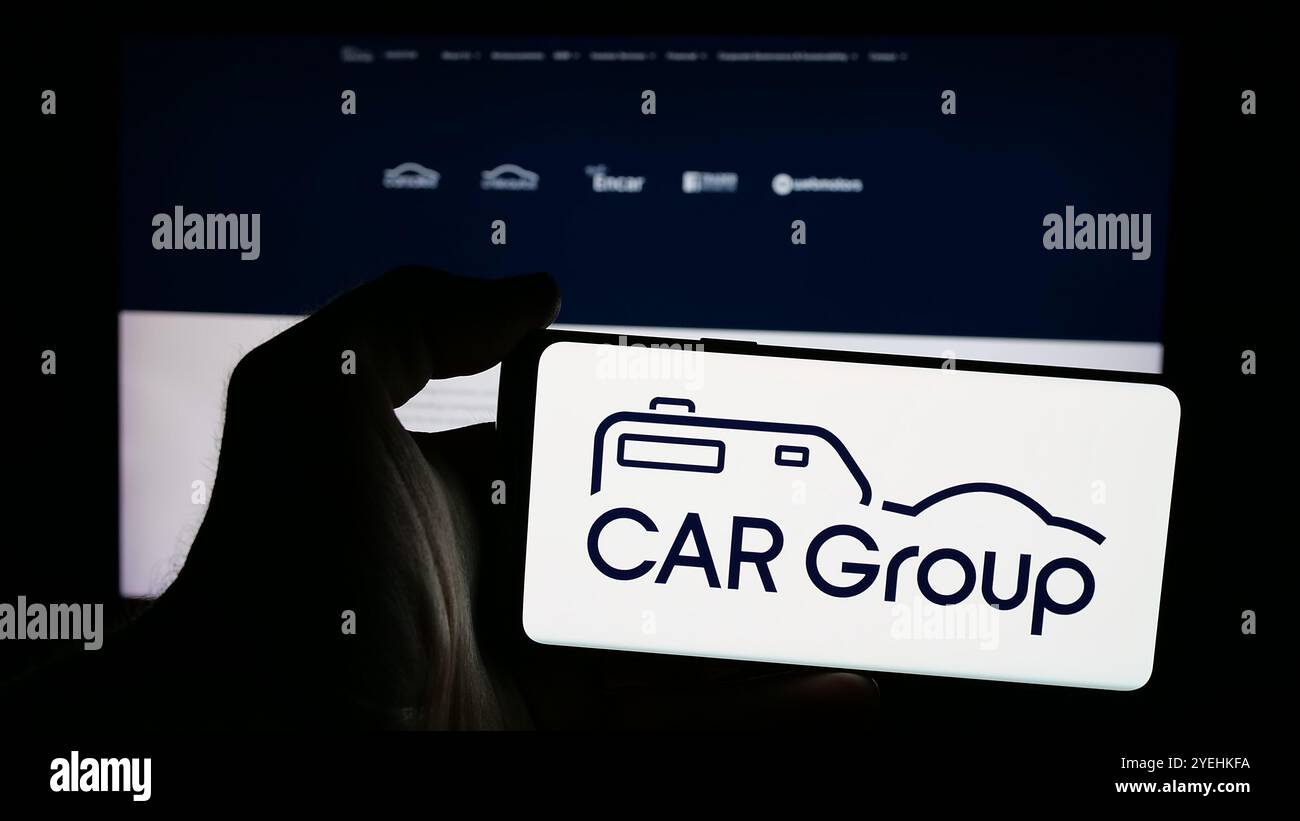 Car group logo hi-res stock photography and images - Alamy