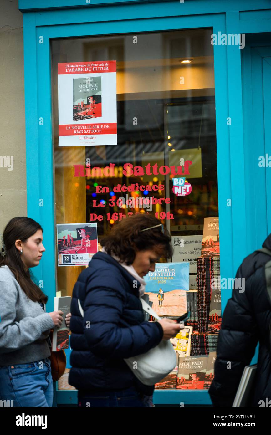Paris, France. 30th Oct, 2024. Fans in Front of BDNet Bastille in Paris ...