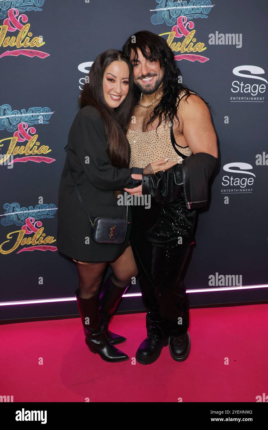 & Julia - Das Pop-Musical Miyabi Kawai, Cale Kalay, Deutschlandpremiere ...