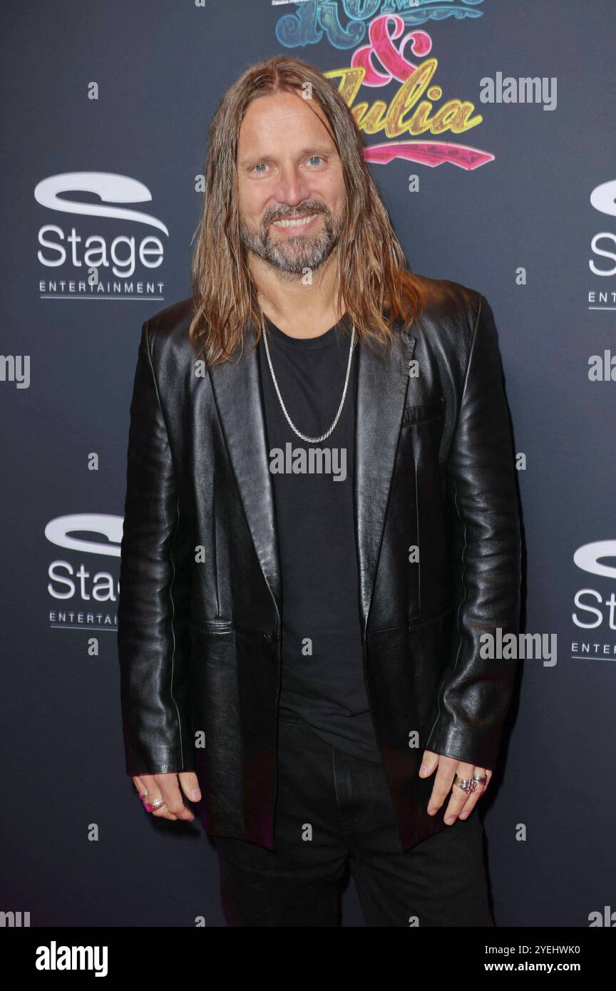 Max Martin bei der Premiere des Musicals & Julia im Operettenhaus ...