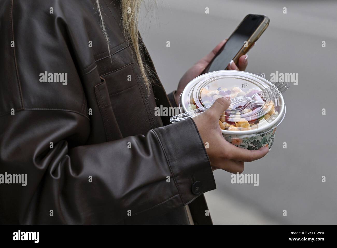 Symbol photo meal take-away Stock Photo - Alamy
