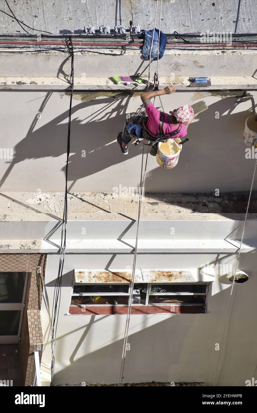 Photos on rope hi-res stock photography and images - Alamy