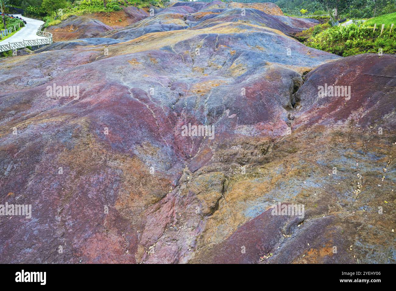 23 coloured earth nature park, 23 coloured earth Park, La Vallee des ...