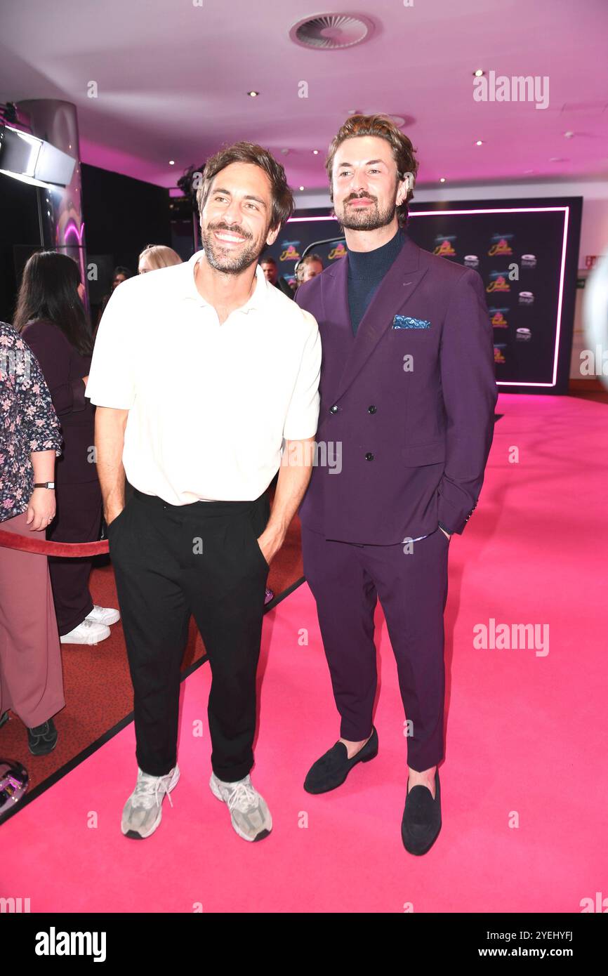 Max Giesinger und Nicolas Puschmann bei der Deutschlandpremiere von ...