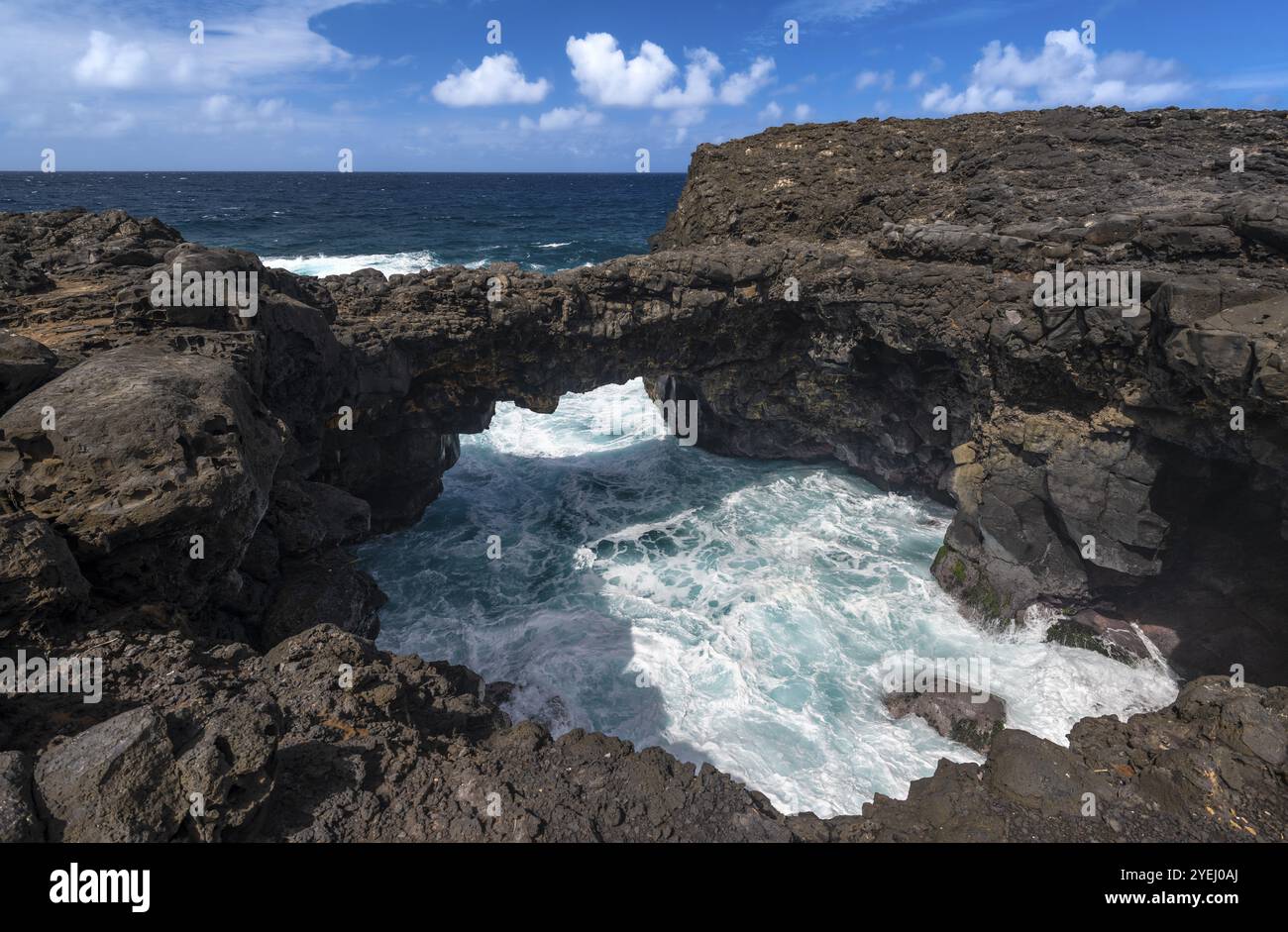 Pont Naturel, naturel Bridge, natural bridge, rock bridge, rock arch ...
