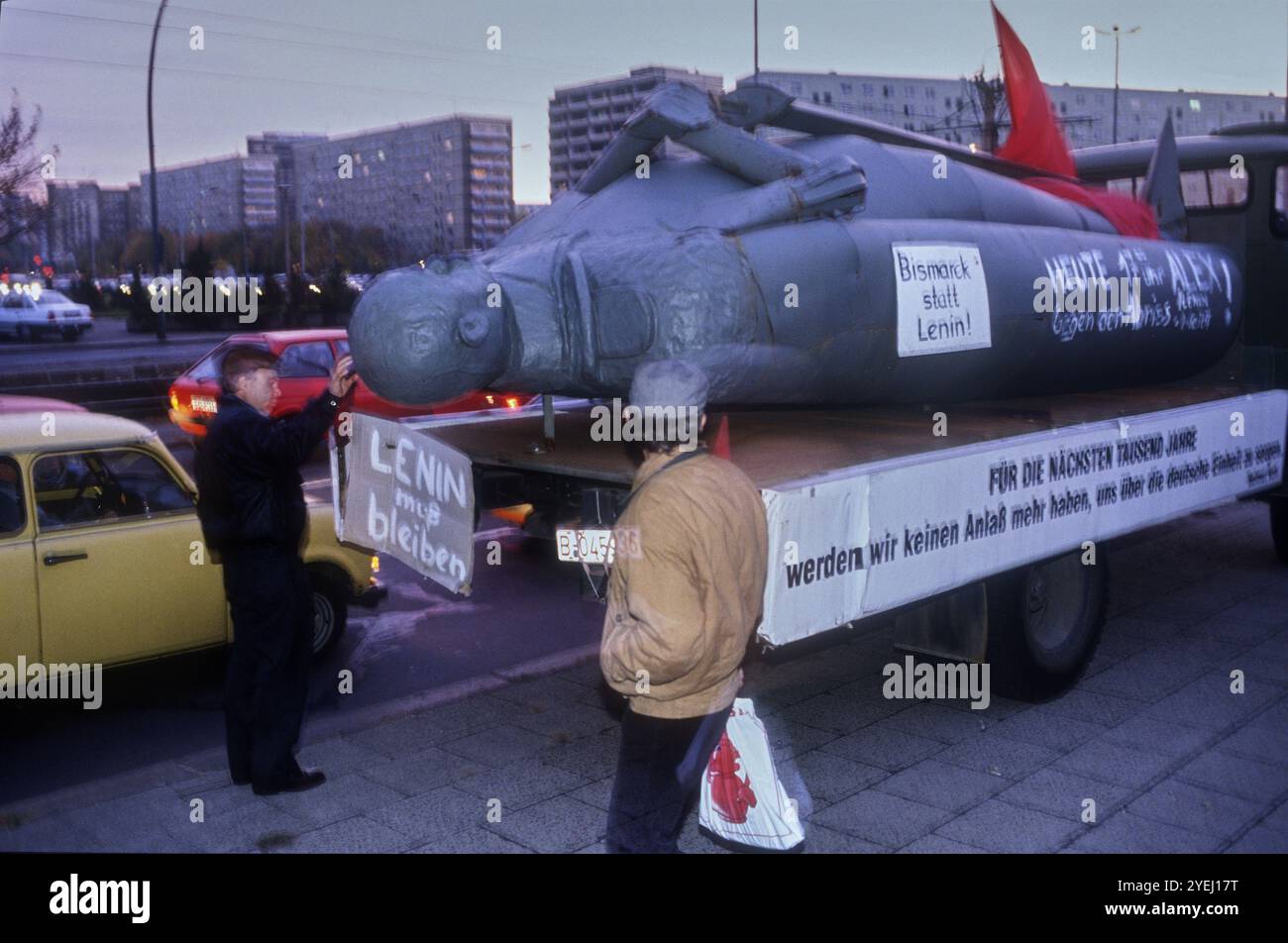 Germany, Berlin, 23 October 1991, demonstration against the demolition ...