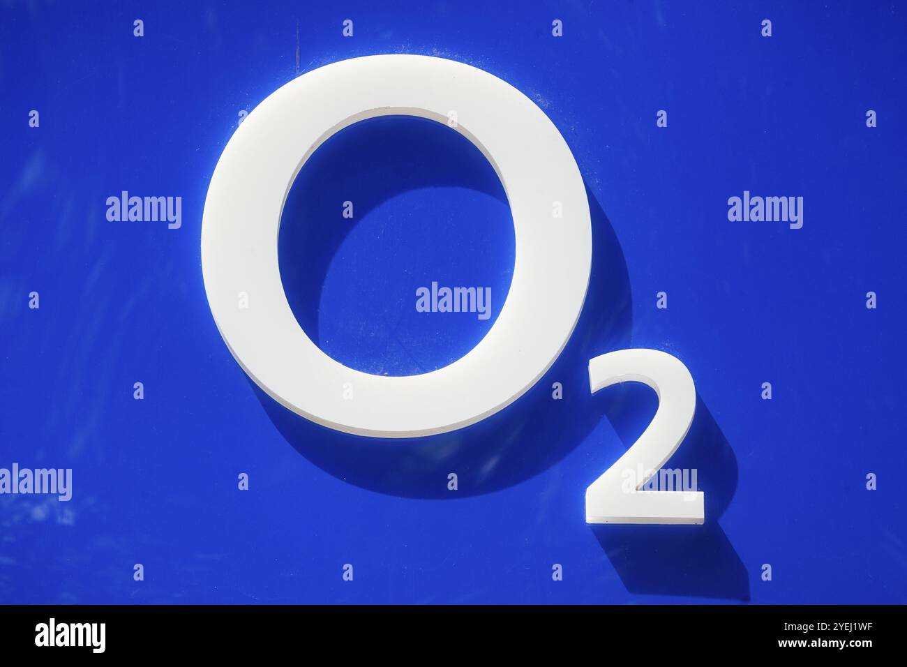 O 2 Logo, Germany, Europe Stock Photo - Alamy