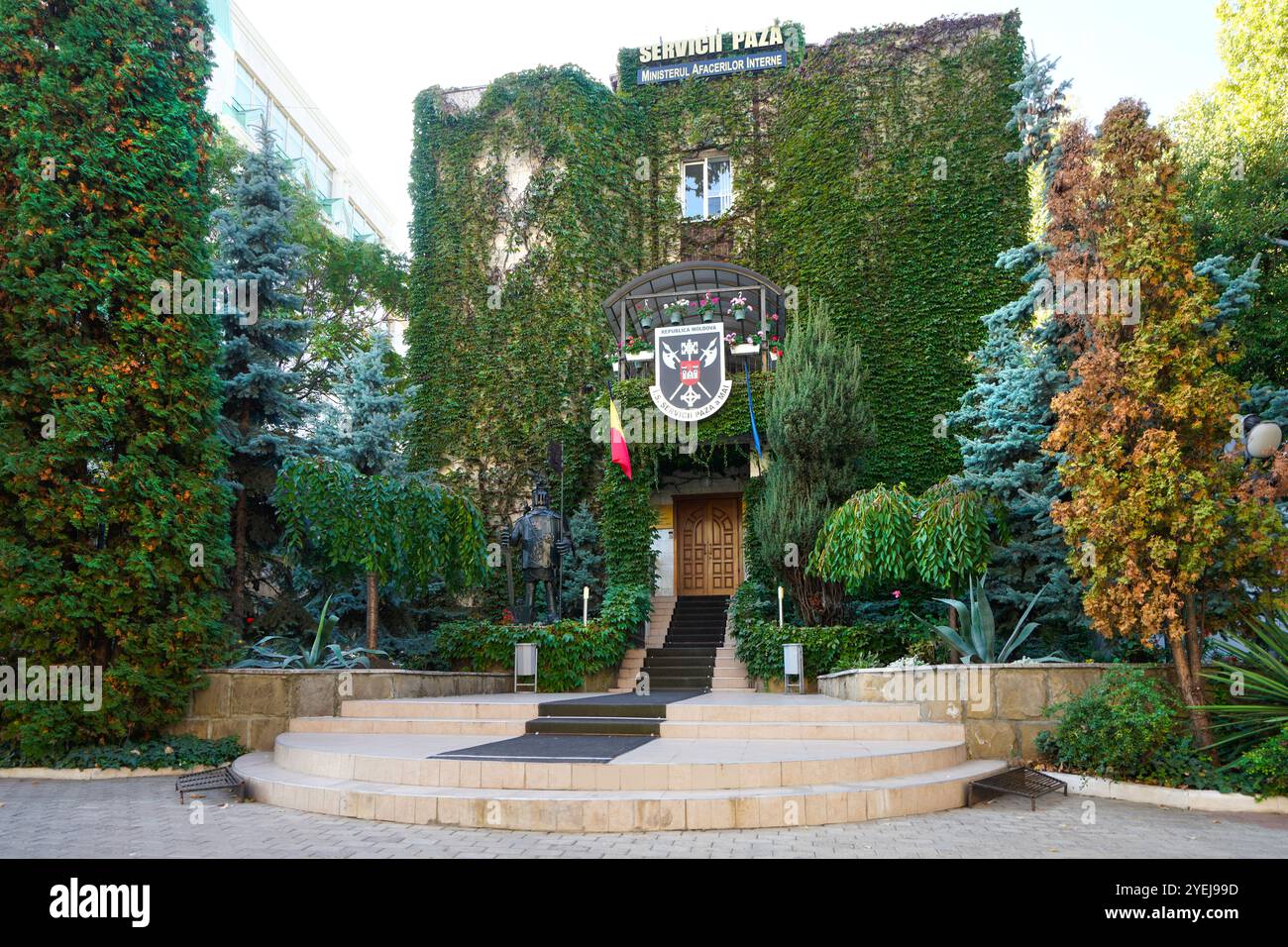 Ministry of state security exterior hi-res stock photography and images ...