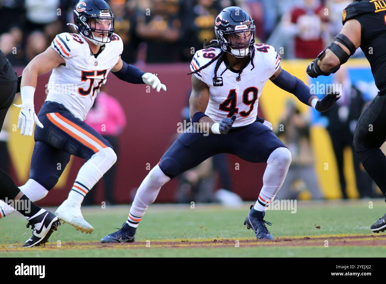 Chicago Bears linebacker Tremaine Edmunds (49) rushes during an NFL ...