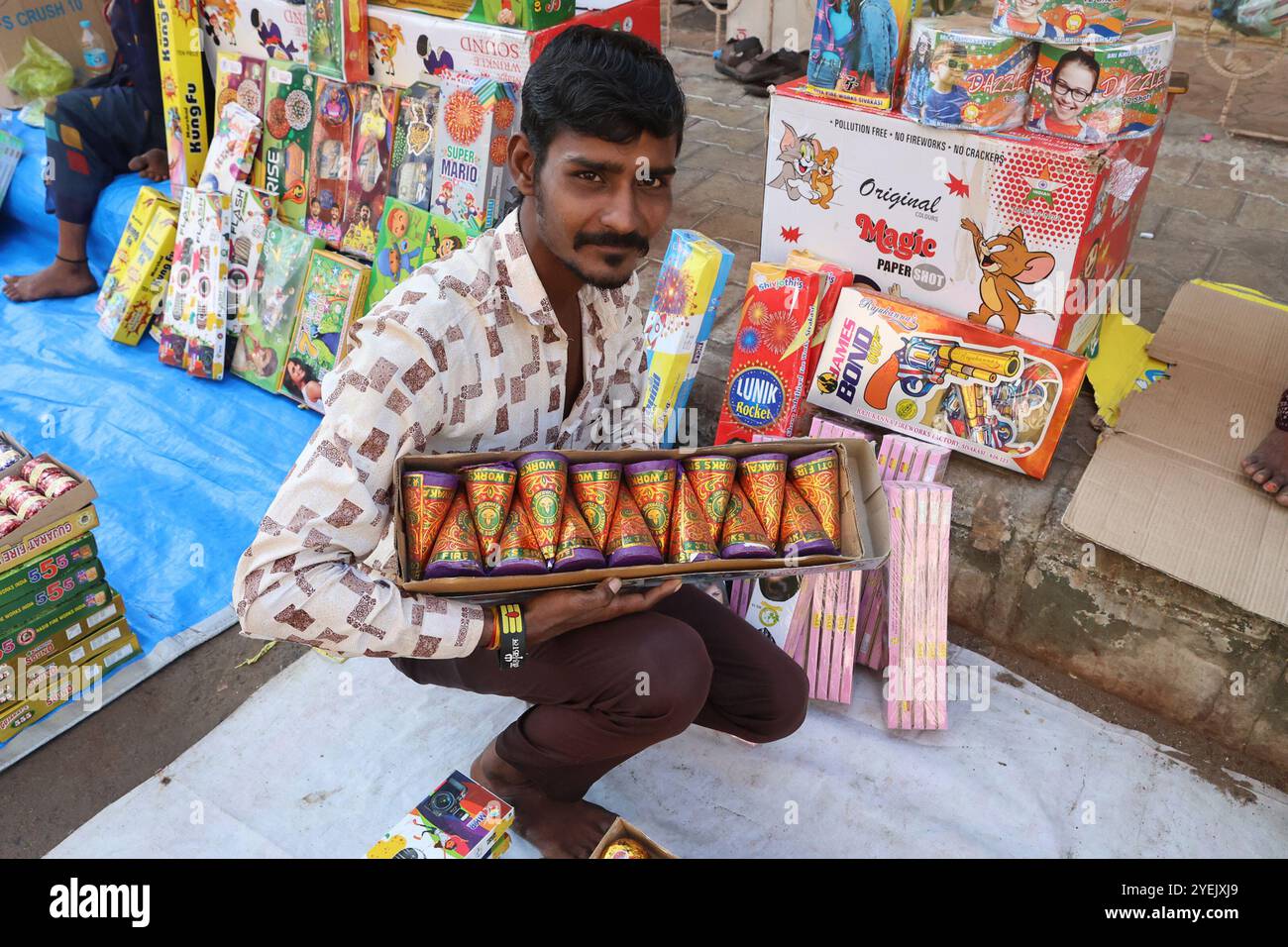 Diwali india fireworks hi-res stock photography and images - Alamy