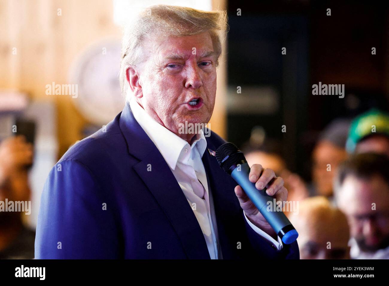 Trump iowa 2023 hi-res stock photography and images - Alamy