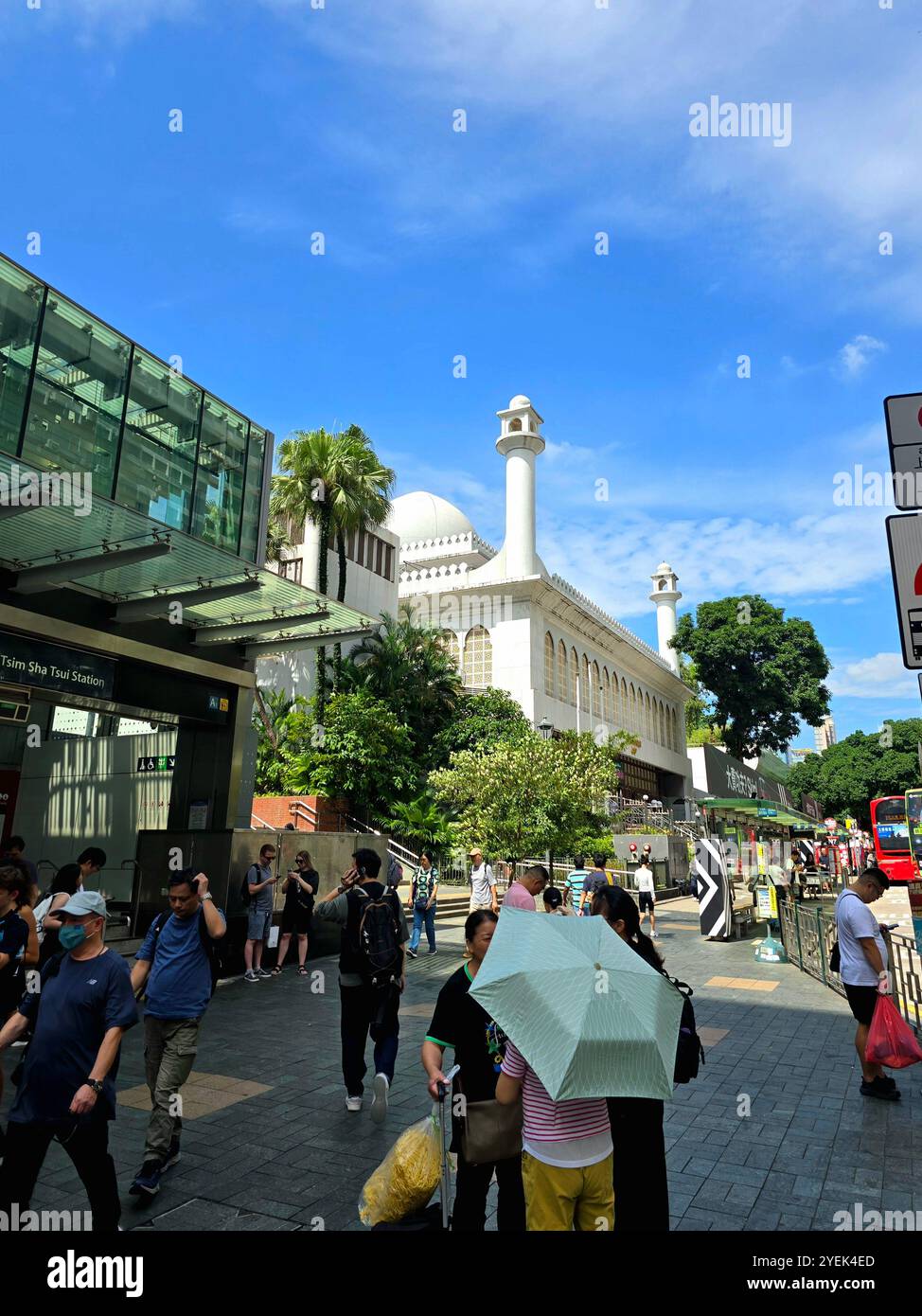 Road tsim sha tsui kowloon smartphone stock photos and images - Alamy