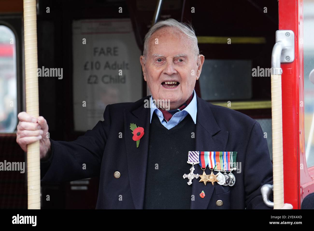 Mosquito bomber pilot veteran Colin Bell, 103, who was awarded the ...