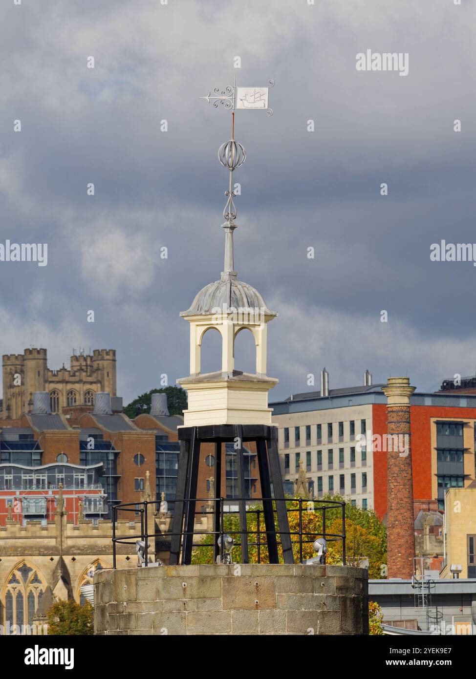 Bristol Amphitheatre & Waterfront Square, Lloyds Amphitheatre, Bristol ...