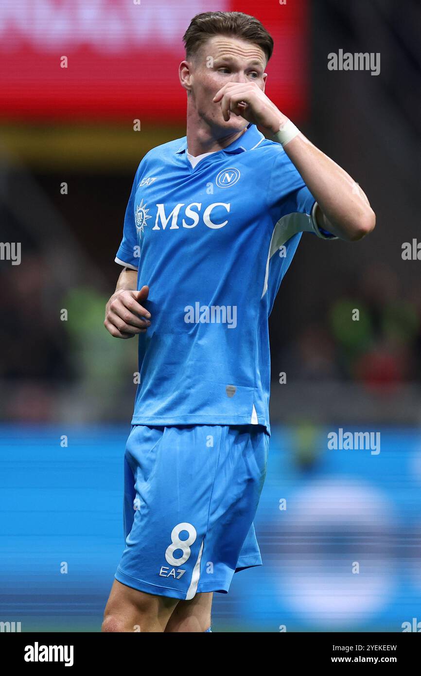 Scott McTominay of Ssc Napoli looks on during the Serie A match ...