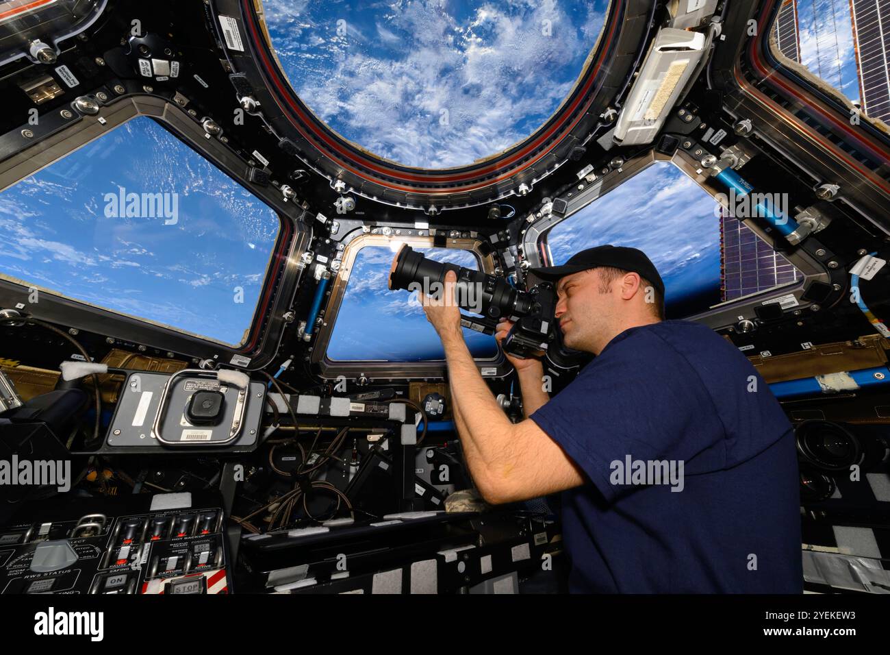 ISS - 11 October 2024 - NASA astronaut and Expedition 72 Flight ...